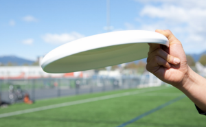 Beginner's Guide to Ultimate Frisbee Hand Grips and Catching Techniques ...